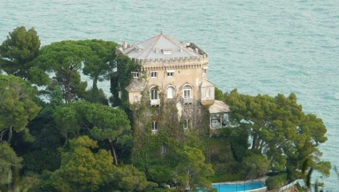 Silvia Toffanin, avete visto dove abita? Sembra un castello fiabesco | FOTO