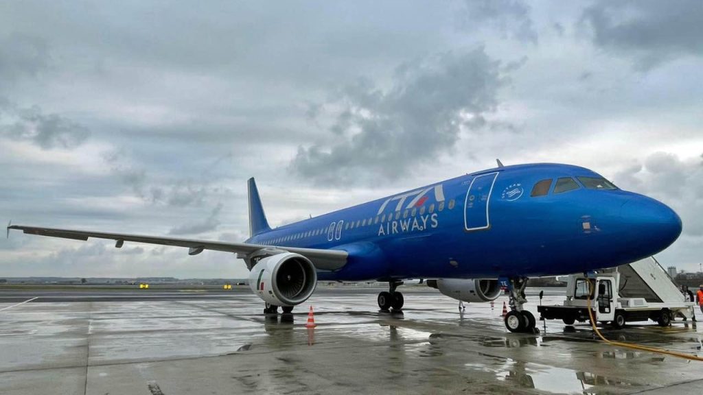 Caro voli, Ita aumenta prezzi dei biglietti per Sicilia e Sardegna