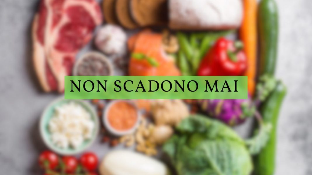 Lascia perdere la data di scadenza, questi 5 alimenti non scadono mai ...