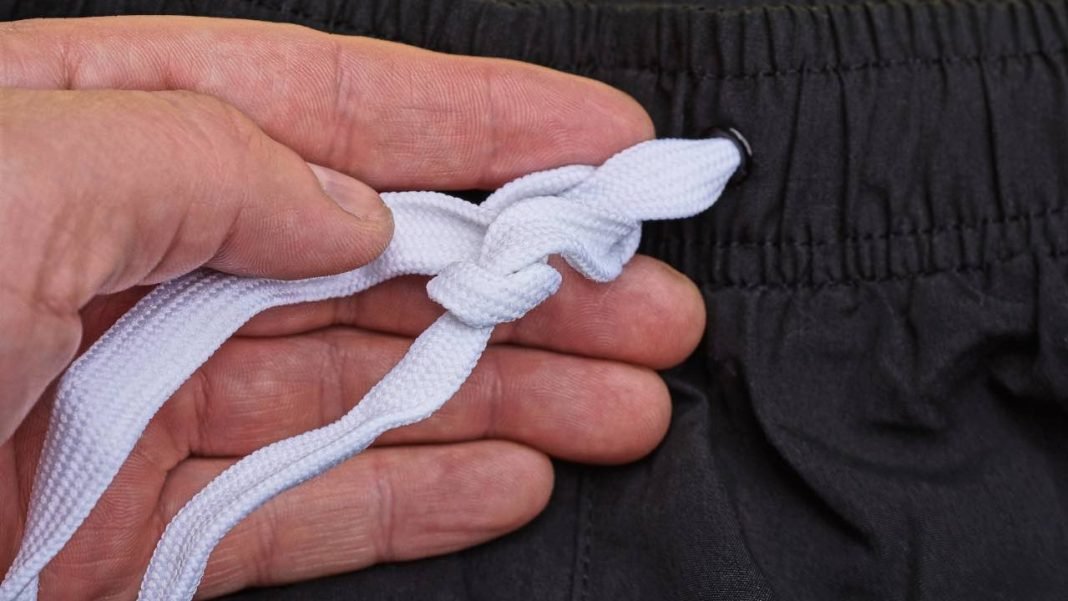 Il vecchio trucco per sciogliere un nodo strettissimo: si slega nel ...